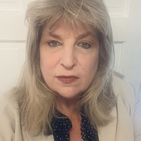 Christine Stones's Instagram, Twitter & Facebook on IDCrawl