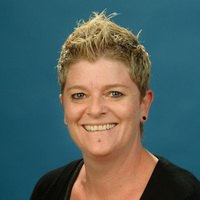 Lisa Hawes's Instagram, Twitter & Facebook on IDCrawl