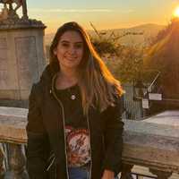 Bruna Delvaje - Academia.edu