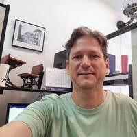 Daniel Ferraz Chiozzini - Pontifícia Universidade Católica de São Paulo