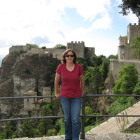 Laura Pfuntner - Queen's University Belfast