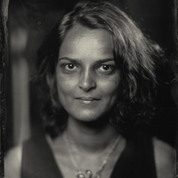 Azra Dawood - Independent Researcher