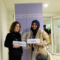 Vitri Handayani - Universitas Airlangga