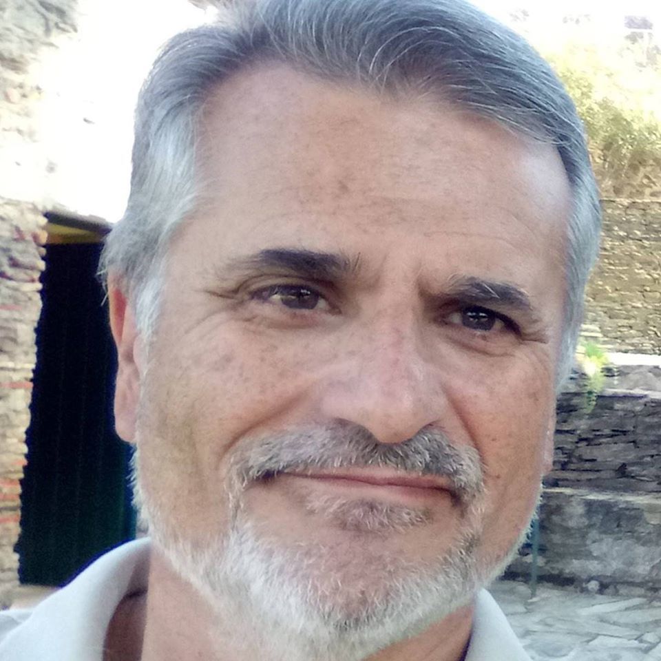 (PDF) O Centro Histórico de Coimbra. Novas dinâmicas | Norberto Santos - Academia.edu