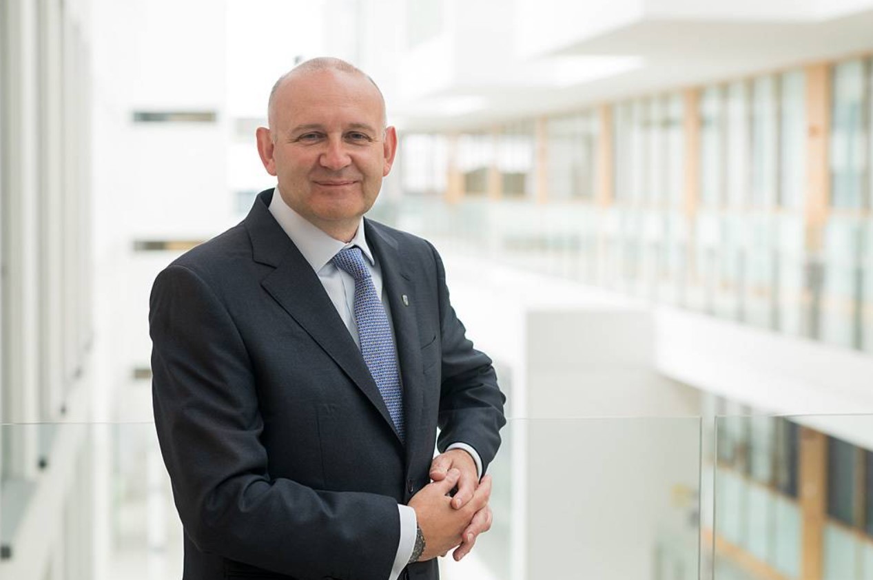 (PDF) High-Content Screening and Analysis of the Golgi Complex | Jeremy ...