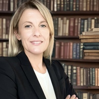 Anja M . Boxleitner - University of Oxford