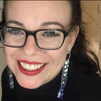 Deirdre McAlister - Zayed University