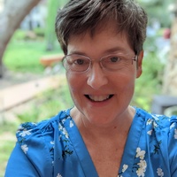 Elizabeth Latshaw's Instagram, Twitter & Facebook on IDCrawl