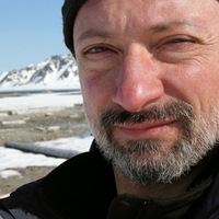 Robert Headland's Instagram, Twitter & Facebook on IDCrawl