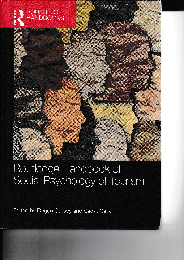 (PDF) Tourist-to-Tourist Interaction (TTI): A Social Distance Perspective