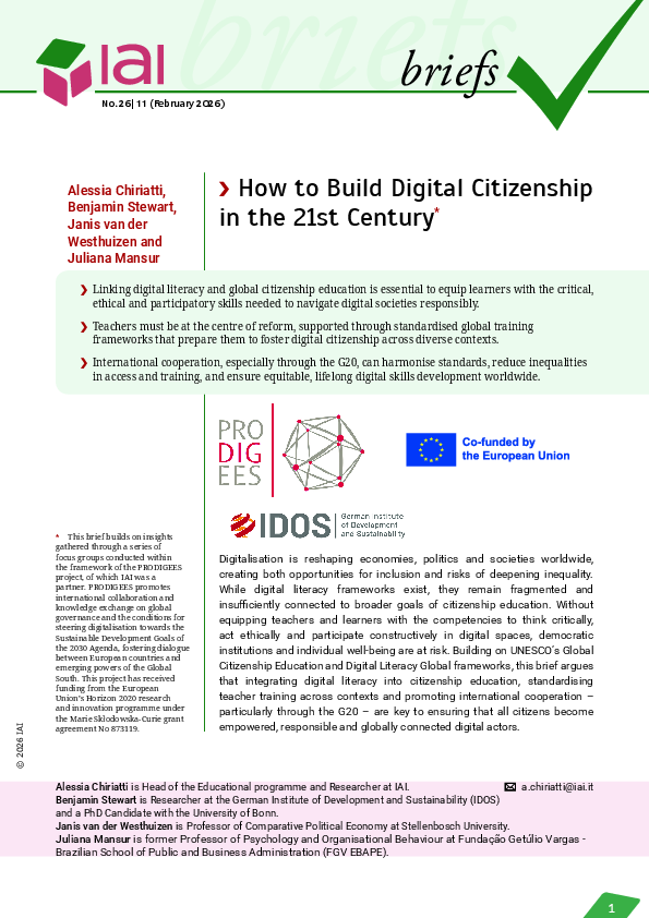 (PDF) How to Build Digital Citizenship in the 21st Century