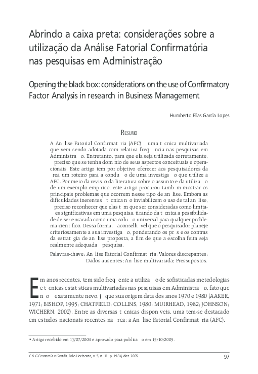 (PDF) Lopes 2005 Abrindo a caixa preta conside