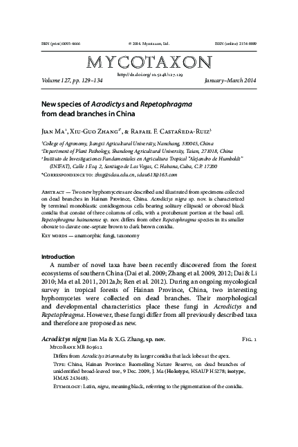 (PDF) New species of Acrodictys and Repetophragma from dead branches in ...